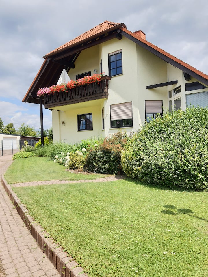 Gemütliche Souterrainwohnung - Dieburg