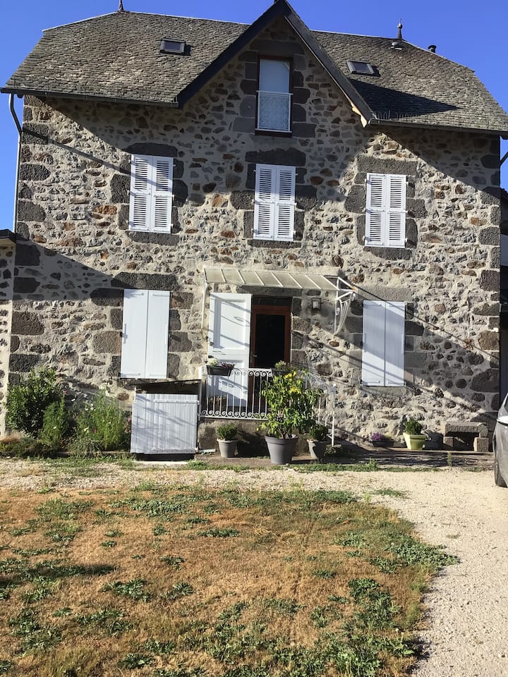 "Monts Du Cantal" - Chambre Le "Griounou" Velzic - Vic-sur-Cère