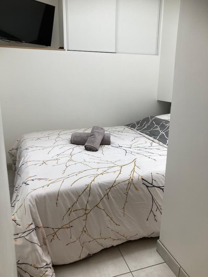 Cherbourg : Petit Appartement à 50 Mètres Du Port - Cherbourg-Octeville