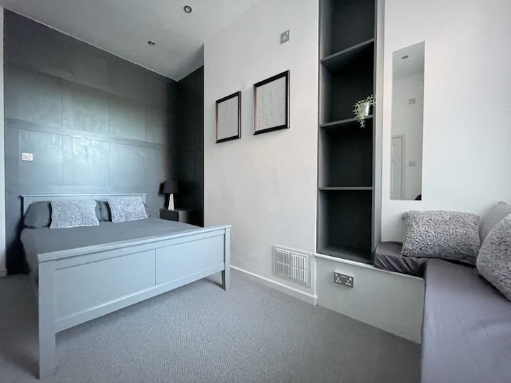 Super Smart Apartment - Near City Centre - Parking - Southampton