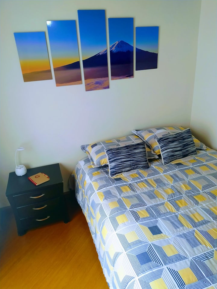 Comfortable Room With Private Bathroom In Modelia - Bogotá