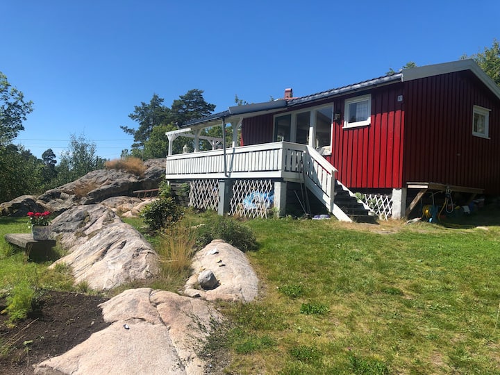 Nydelig Liten Hytte Med Kort Vei Til Vannet - Noruega