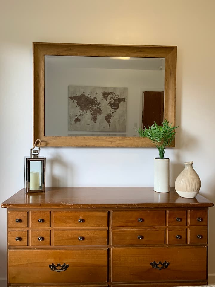 Central 1-bedroom Near Subway, Riverside, Downtown - Laval, Canada