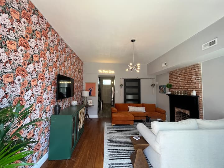 The Funky Jewel - 3 Bedrooms 2.5 Baths 6 Beds - 聖路易斯