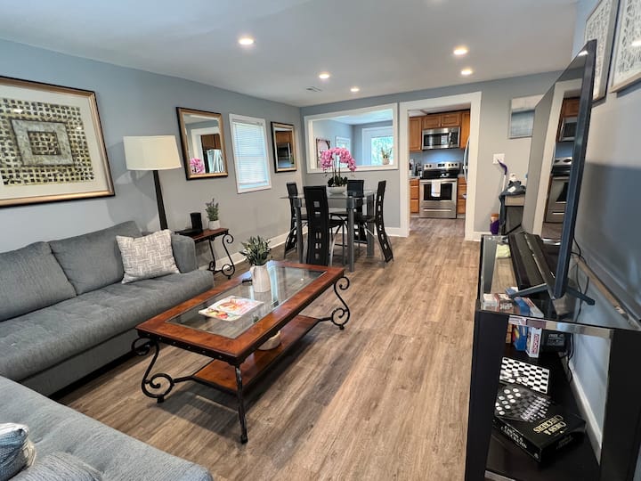 Beautifully Acquainted Home. Close To Dt Gso! - Greensboro, NC