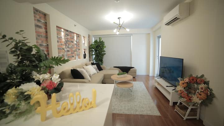 Flushing市中心，走路3分鐘到地鐵站。乾淨舒適2間臥房，環境安靜，大陽台。4c - Queens, NY