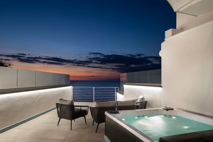 Suite Con Jacuzzi Vista Mare - Ischia Porto