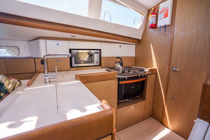 6 Handpicked Yacht Charters In Fiji - Updated 2025 | Trip101