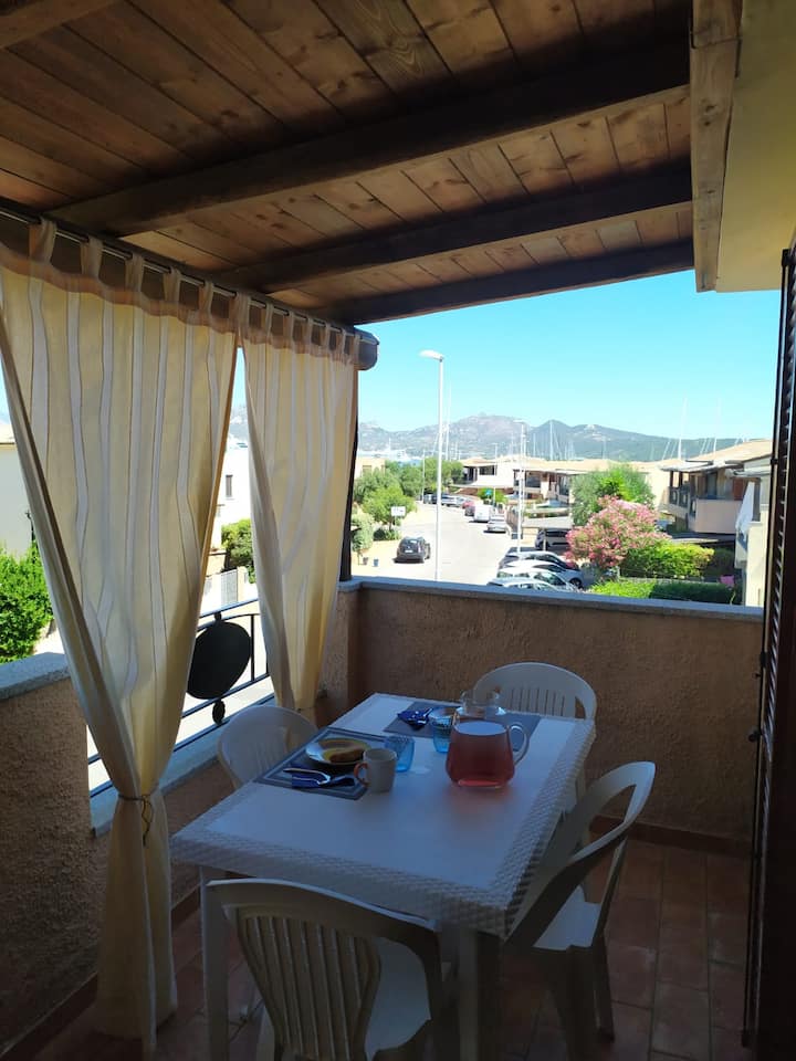 Bilocale Con Veranda E Posto Auto Privato - Olbia