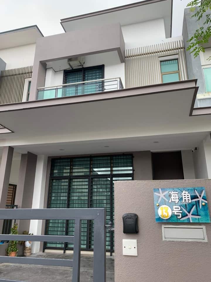 Cape No.13 Homestay 海角13号 - Kuala Selangor