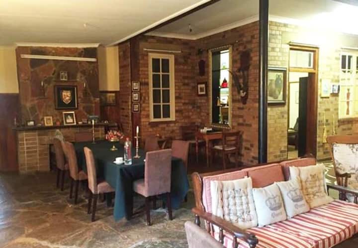 Csm Chateau Farm Guesthouse Harties Area - Mooinooi