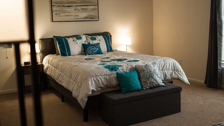 Spacious With Convenient Private Garage Access! - Oswego, NY