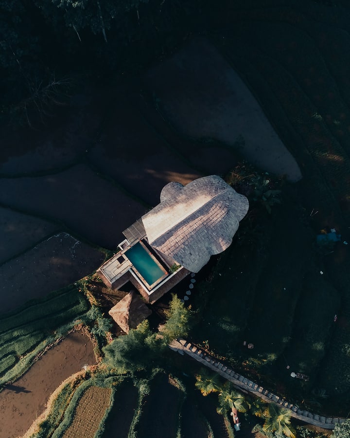 Kiavik Bali Surrounded By A Jungle & Rice Fields - Sidemen