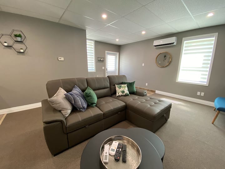 Modern Downtown Apartment W/ Indoor Fireplace - Hanover