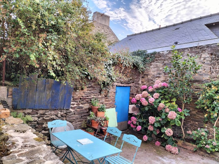 Casa Mina : Maison De Pêcheur Au Cœur De Cancale - Cancale