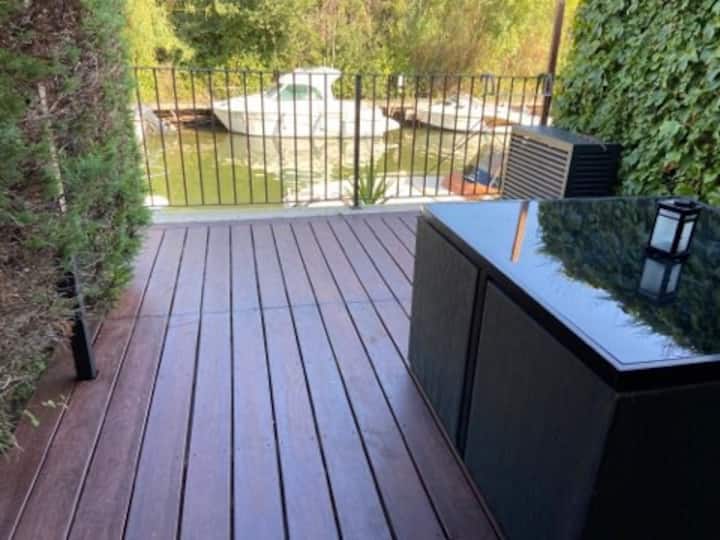 Appartement Type Marina, Pied Dans L’eau - Grimaud