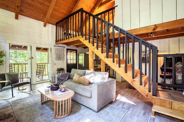 Hot Tub|wifi|1mi Pkwy|couples Log Cabin - Pigeon Forge, TN