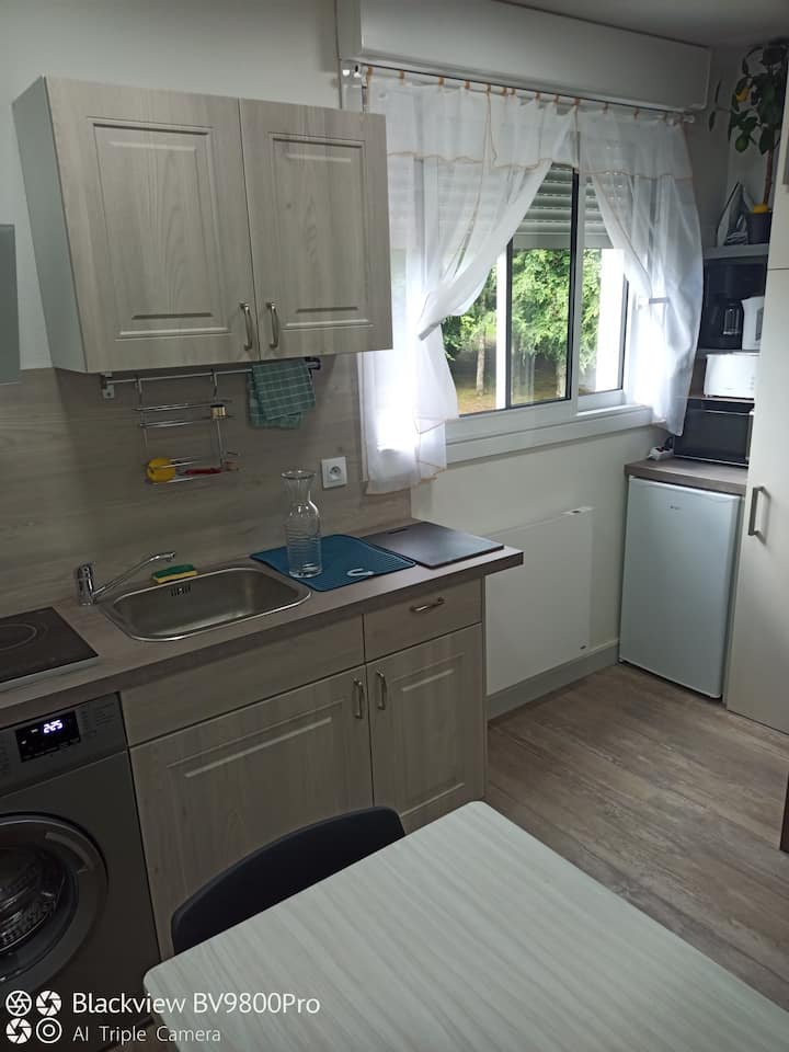 Agréable Studio Au Calme Entièrement Rénové 07/22 - Bagnoles de l'Orne