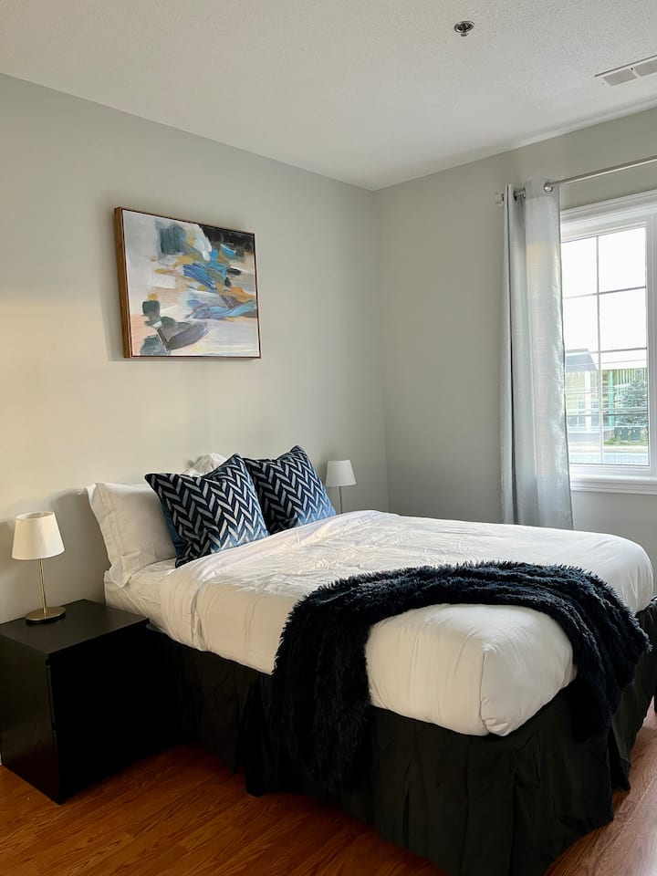 Lovely 2 Room Condo Walk To Canada's Wonderland - Vaughan