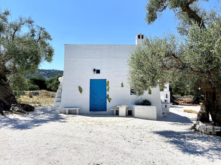 Casetta Fortunata-with A Sea View And Olive Trees - Apulia