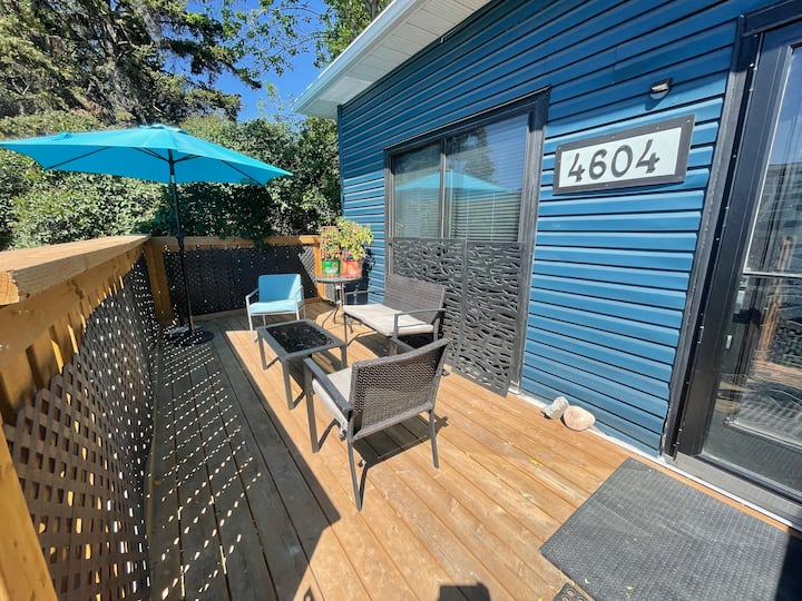 Sunny Home | Bow River, Big Patio | Monthly Stays - Calgary