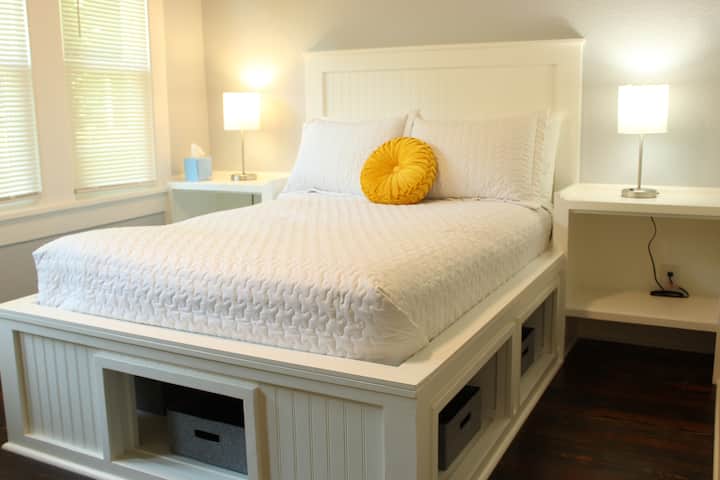 Perfect For Interns Or Short Term Gig! - Nashville, TN