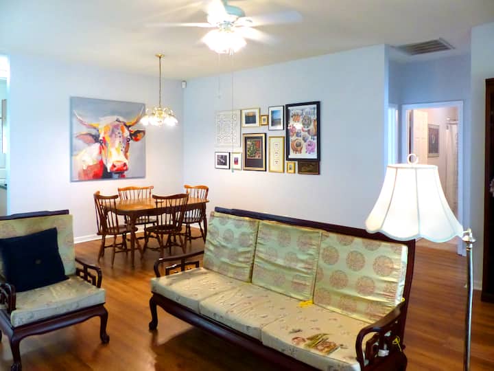 Cheerful 3 Bedroom Home In The Heart Of Mid City. - Baton Rouge