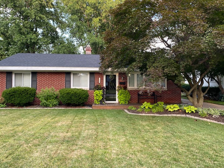 Newly Remodeled 3 Bedroom Home - South Bend, IN