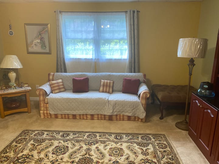 Splendid 1 Room Suite With Two Twin Beds - Monroe, GA