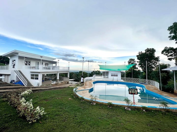 Rizal Villa Vacation Rentals - Philippines | Airbnb