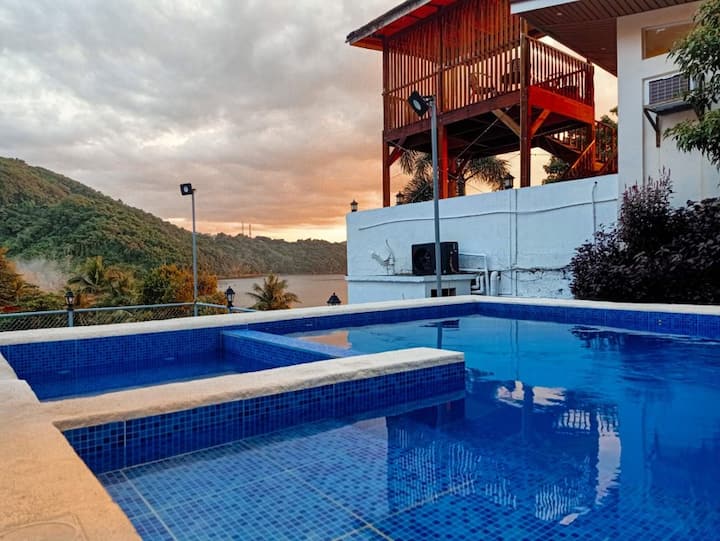 Puerto Galera Villa Vacation Rentals - MIMAROPA, Philippines | Airbnb