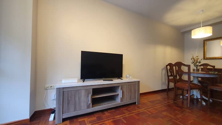 Tata Y Yayo - Piso Para 4 Pax Muy Cómodo En Avilés - Avilés