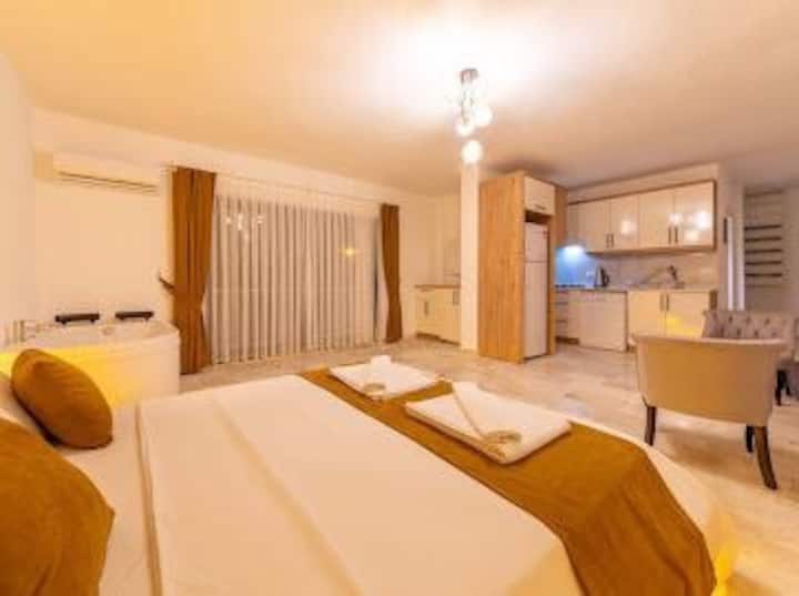 Amber Apart Ev - Kalkan