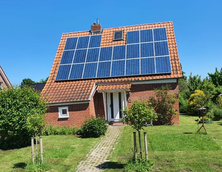 Gemütliches Ferienhaus Mit Sauna Und Kaminofen - Emden