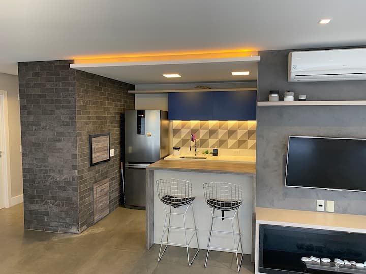 Apartamento Encantador, Decorado Por Arquiteta. - Porto Alegre