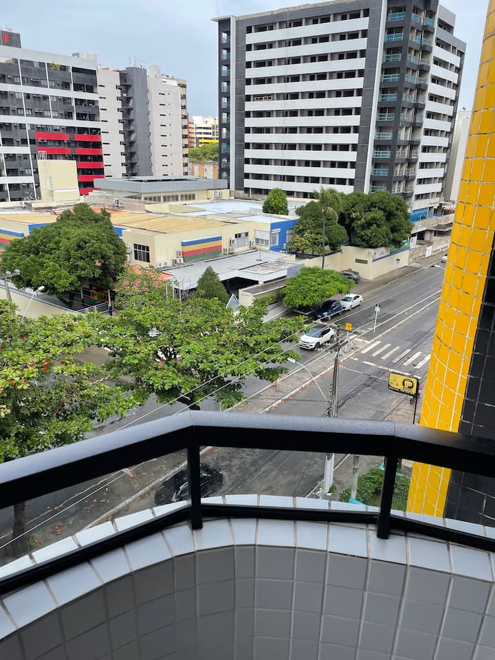 Apartamento, No Coração Da Ponta Verde. - Maceió