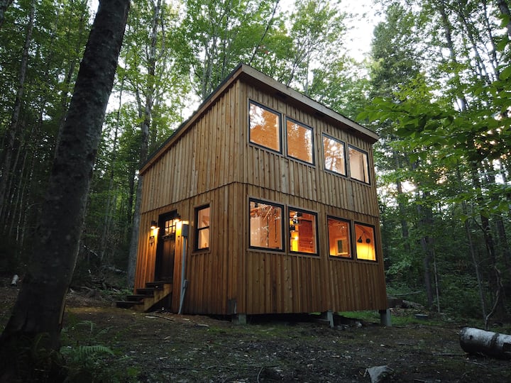 Luxury “Tiny” House,  Immersed In Nature (Timbery) - Vermont