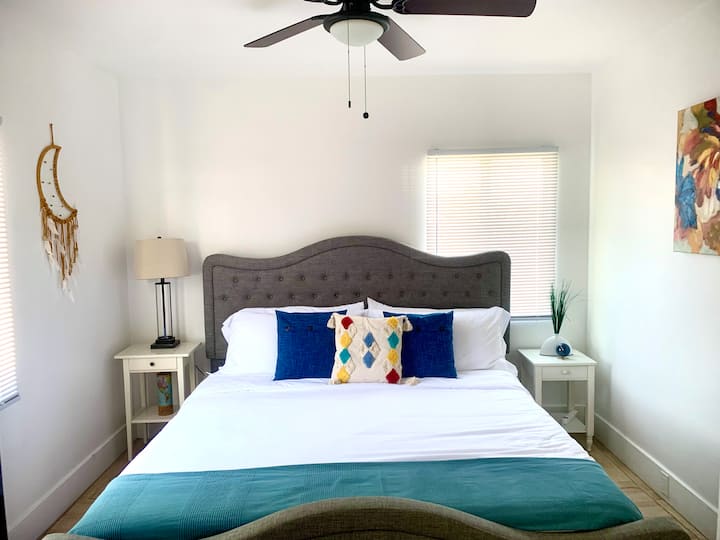 1bed 1bath: King Bed, Car Garage, Ac, Sofa Sleeper - Long Beach, CA