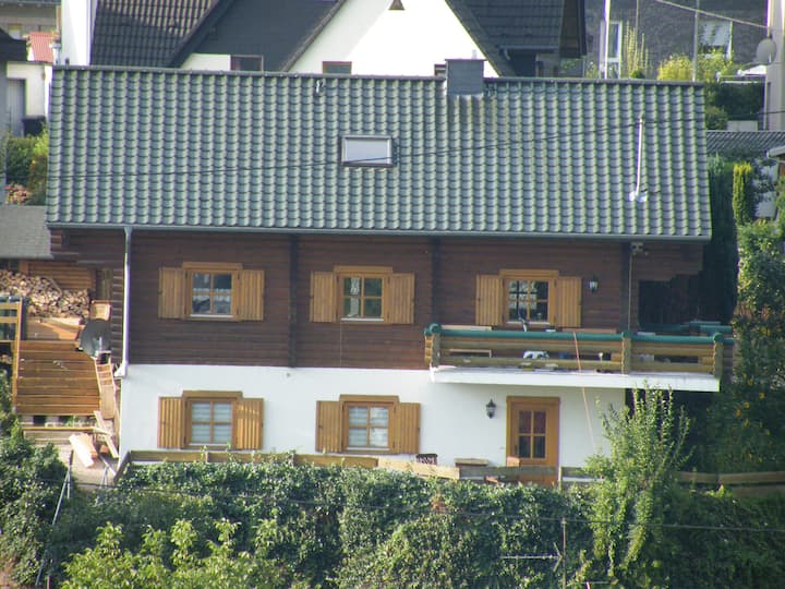 Fewo /  Top 2 Zi 33 Qm Eigener Zugang. - Andernach