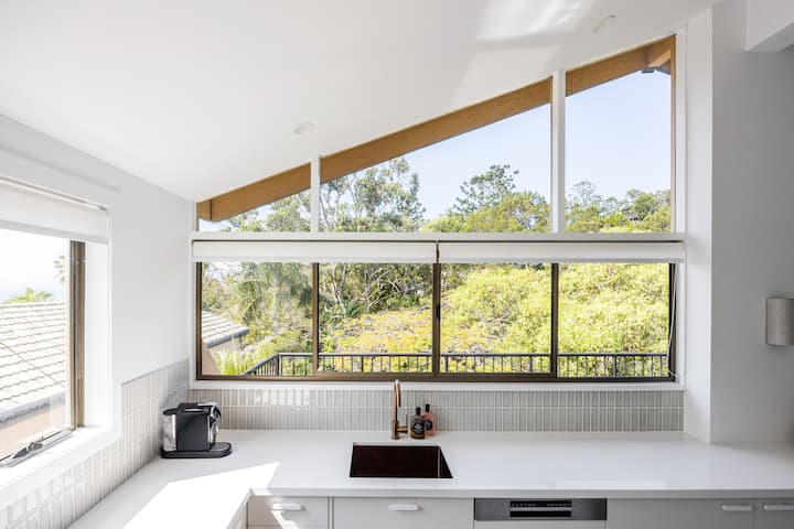 Otto Descola - Views, Walk To Beach & Hastings St - Noosa Heads