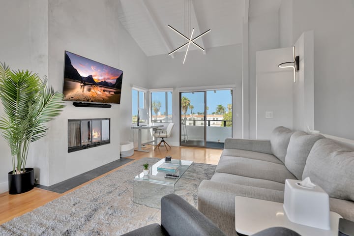 Brand New Trestles Beach Home W/ebikes + Hot Tub - San Clemente, CA