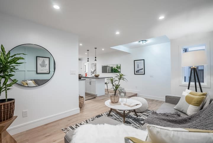 Chic 2-bedroom Guesthouse With On-premise Parking. - Oakland, CA