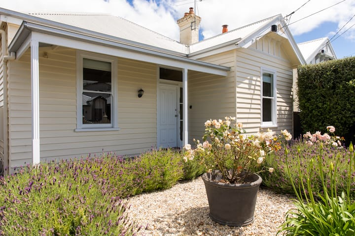 Beautiful House & Home Office - Geelong