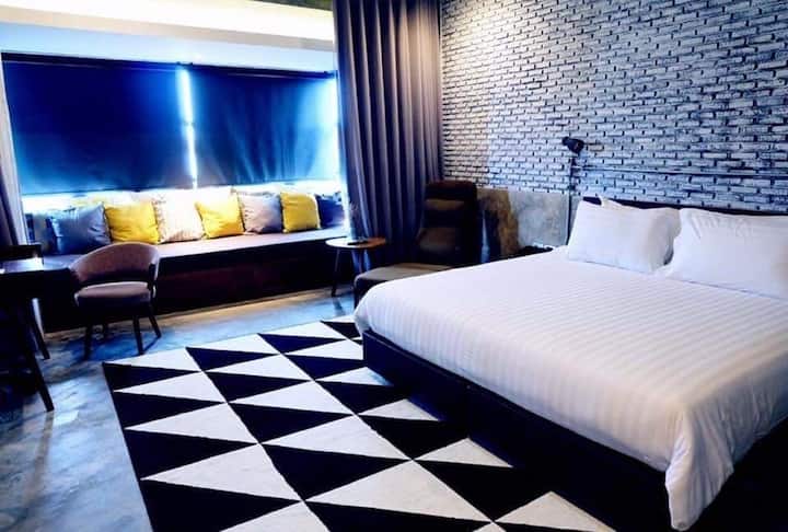 Restro Modern Room With Daybed@takiab Beach(no Bf) - Hua Hin