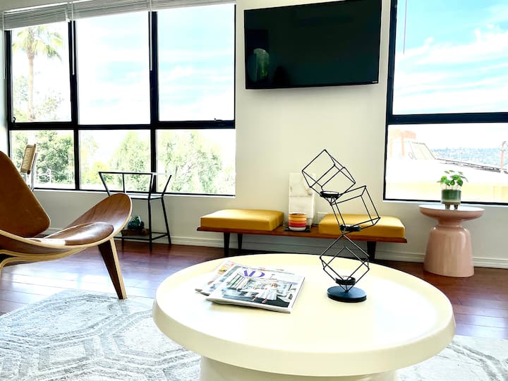 Entire Private Little Silver Lake Home W/garage! - Los Angeles, CA