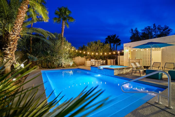 21 Palms Desert Retreat - Palm Springs, CA