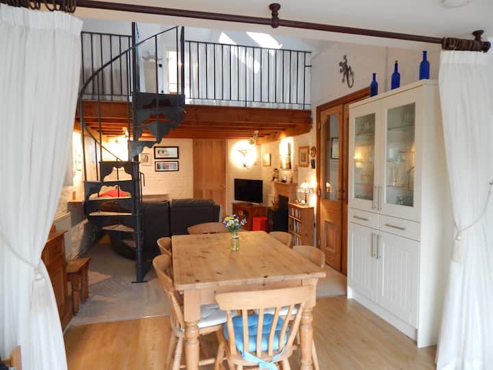 Coach House, Beautiful Detached Cottage, Hope Cove - Kingsbridge