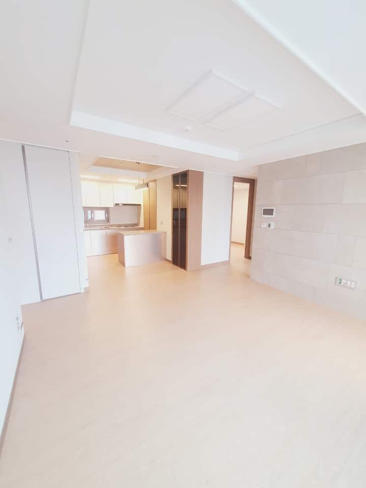 ☆Suwon 광교레이크시티☆3room 2bath☆럭셔리 아파트☆신축 풀옵션☆장기가능 - Suwon
