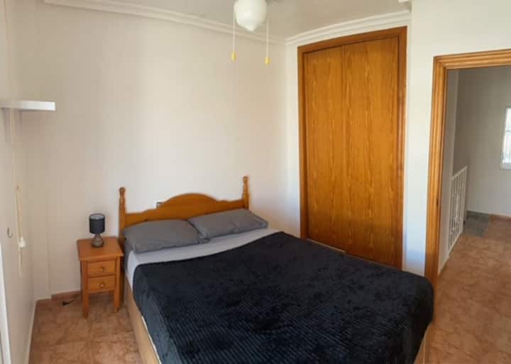 Cheerful 3 Bedroom Home With Pool - Pilar de la Horadada