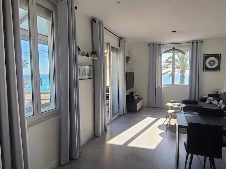 Bord De Mer Cagnes Sur Mer
 F2 Refait A Neuf - Cagnes-sur-Mer